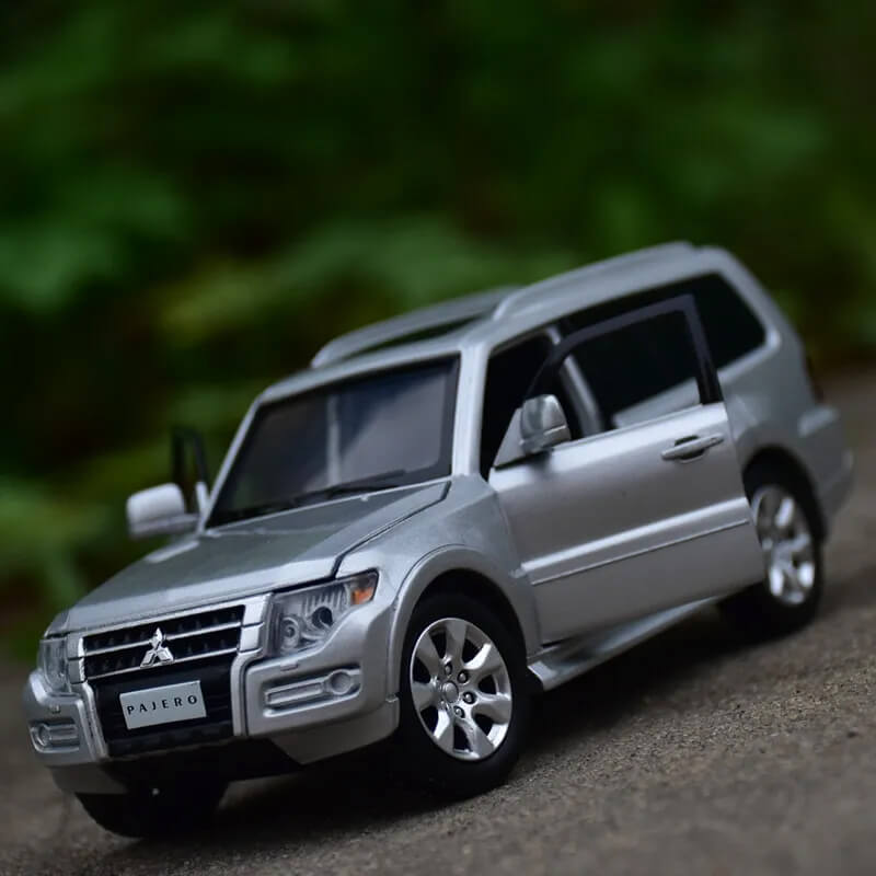 Mitsubishi Pajero V97 SUV JKM Brand 1:32 Scale | Speedo Club