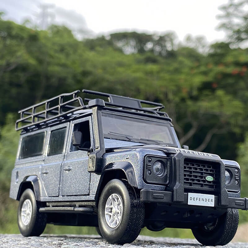 JKM Land Rover Defender 110 Diecast Model 1:32 Scale | Speedo Club