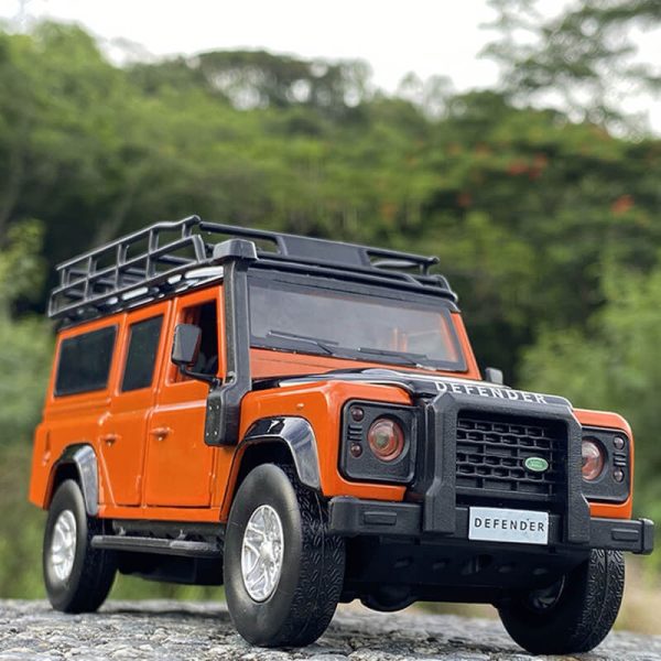 JKM Land Rover Defender 110 Diecast Model 1:32 Scale | Speedo Club