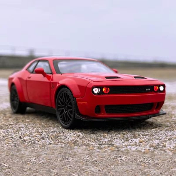 Dodge Challenger SRT Hellcat 1:32 Scale Musle Car | Speedo Club