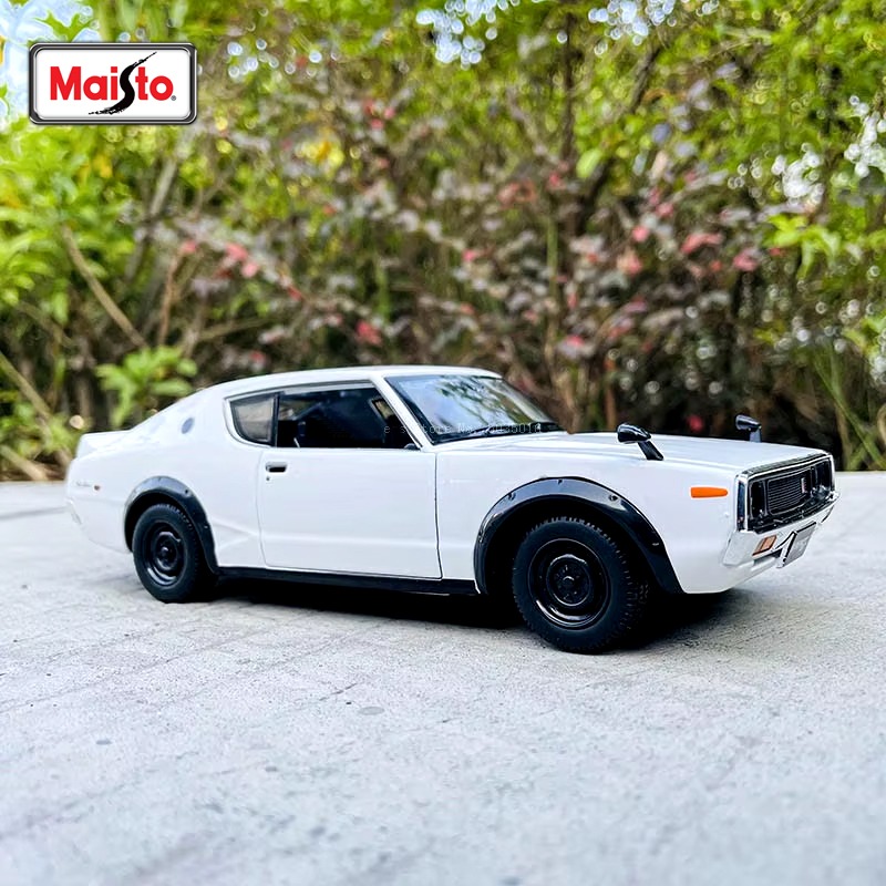 Maisto 1:24 1973 Nissan Skyline 2000GT-R KPGC 110 Model Car | Speedo Club