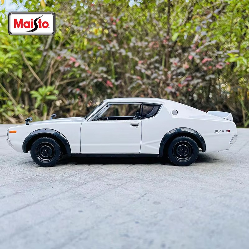 Maisto 1:24 1973 Nissan Skyline 2000GT-R KPGC 110 Model Car | Speedo Club